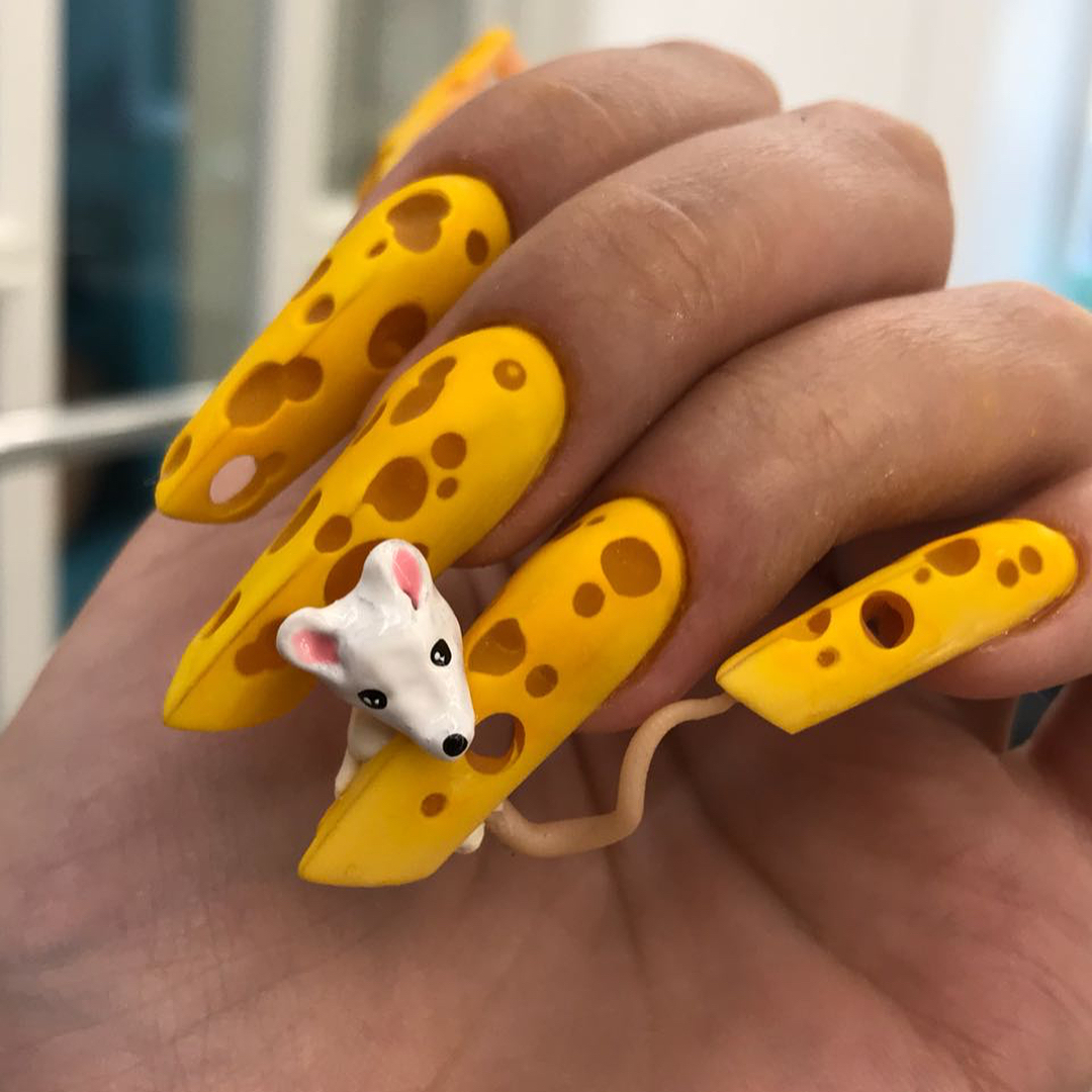 Las uñas más extravagantes y ridículas del mundo