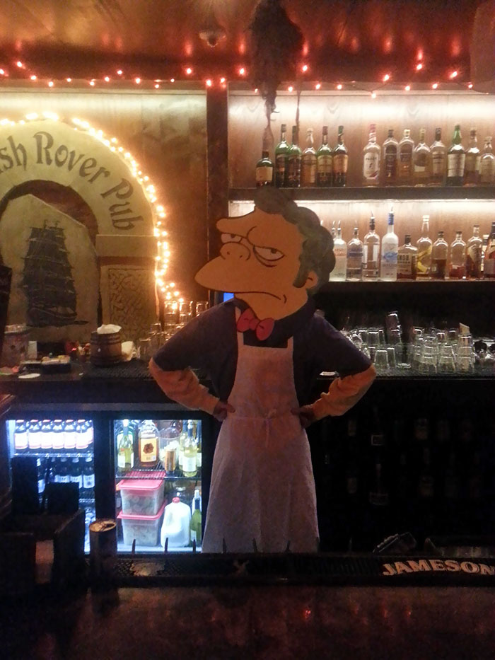 20 Meseros y cantineros que se toman su trabajo con humor